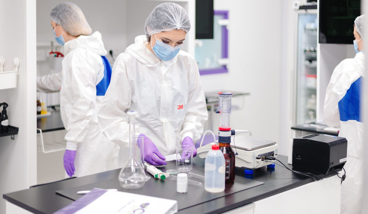 Crisia Farm | Farmacie cu laborator